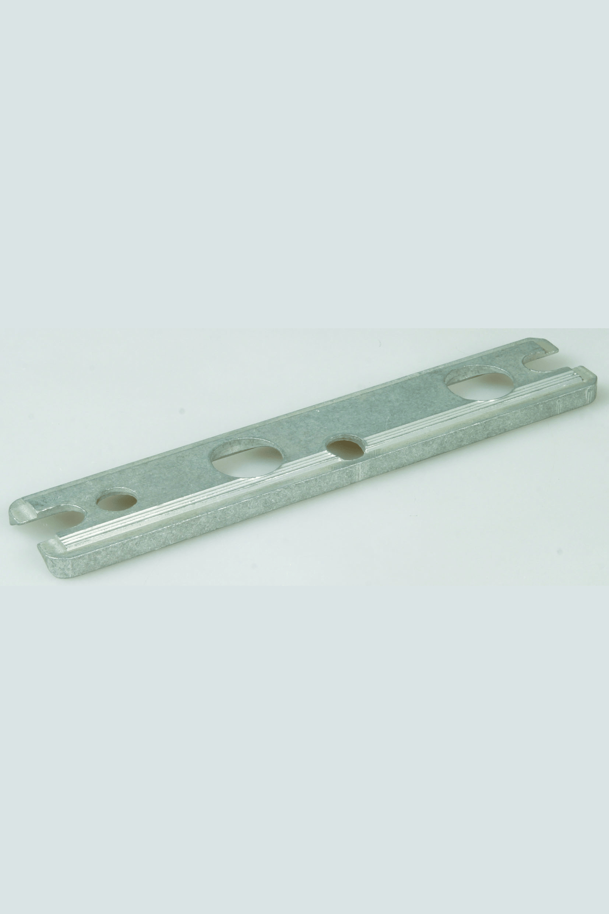 Staples End Mounting Plate for Round Pipes — Ariel Door Gears Ltd.